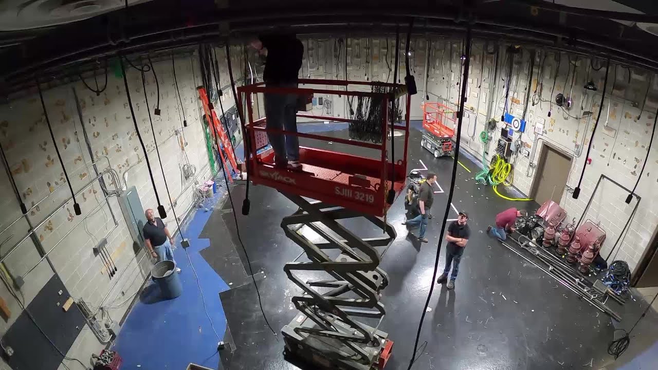 Behind the scenes of the new WPRI 12 News studio - YouTube
