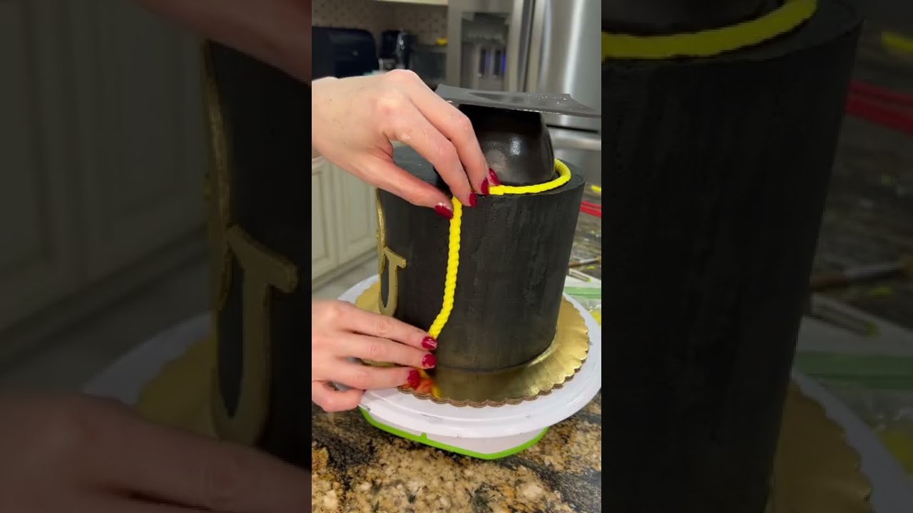 How to properly freeze/thaw a cake - YouTube