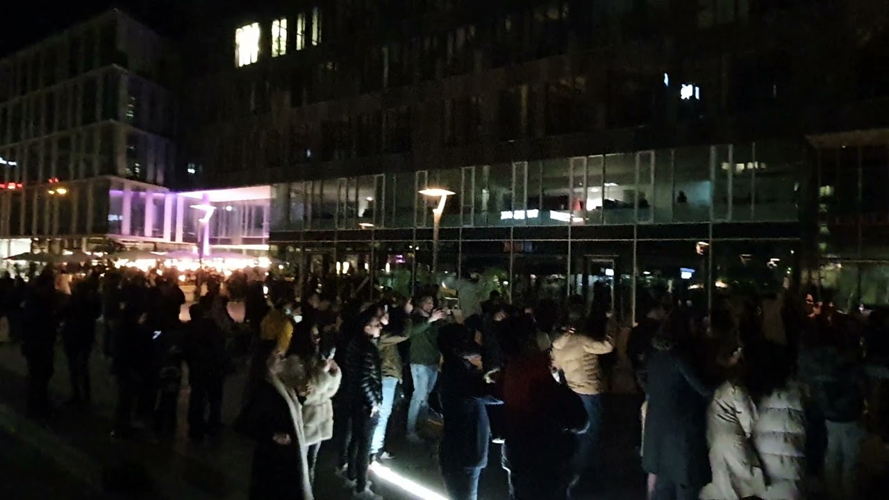 New Year's Eve 2022 countdown celebrations in Stuttgart Germany - YouTube