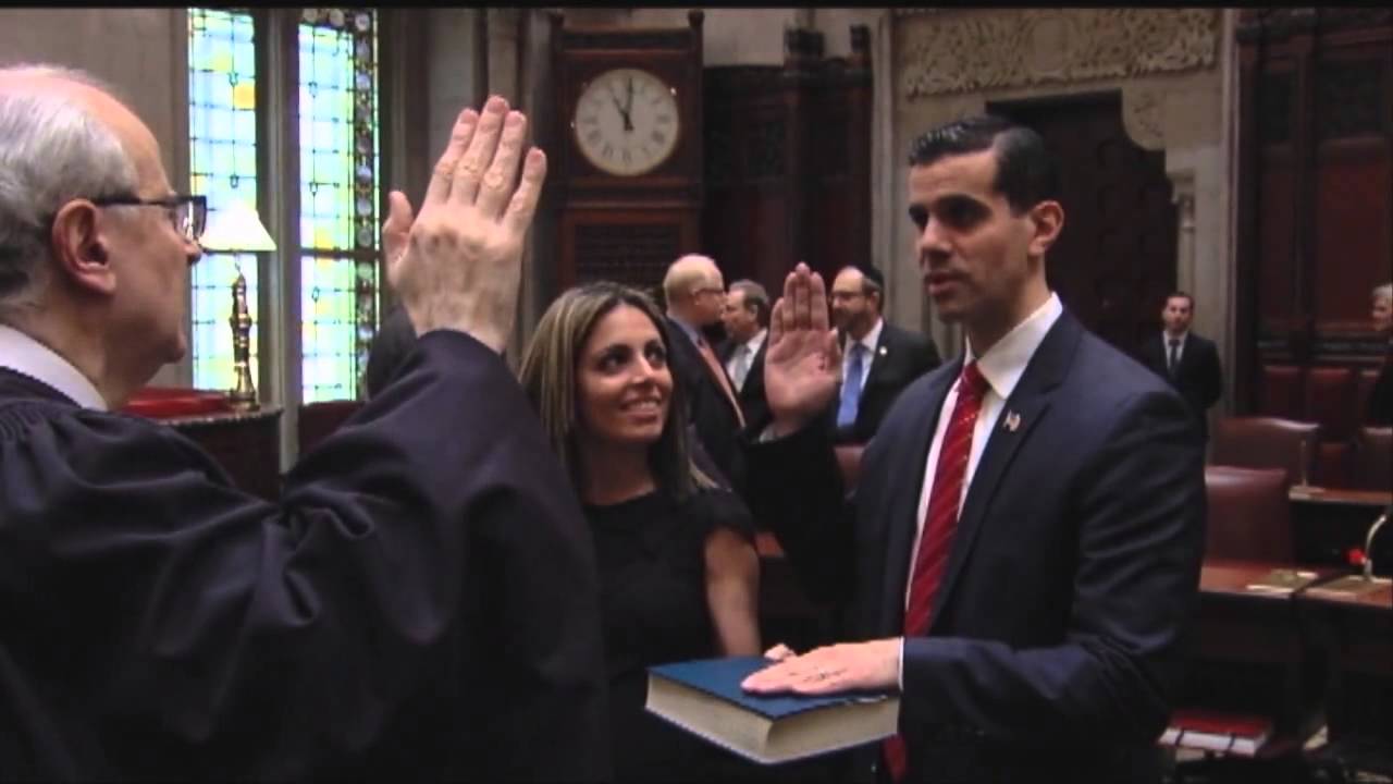 New York State Senator Michael Venditto takes the Oath of Office - YouTube