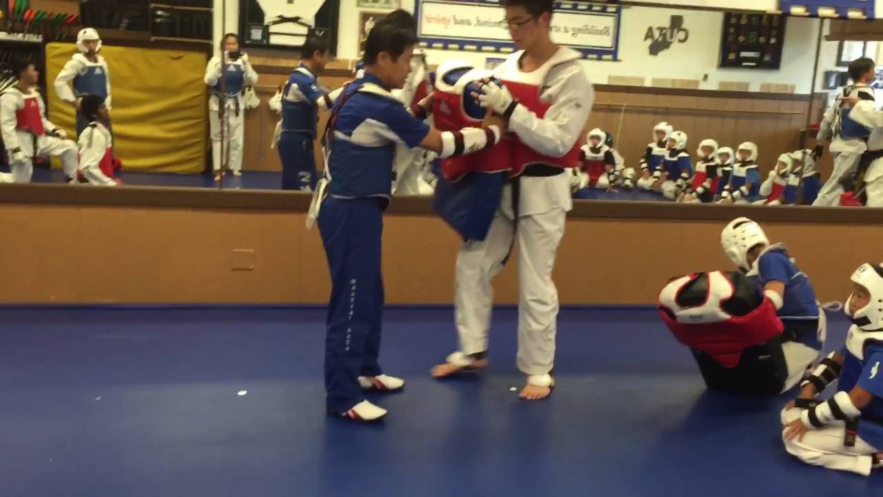 Grandmaster Jun Yoon explains sparring back kick - YouTube