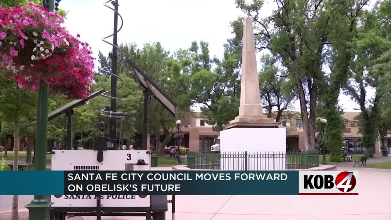 Santa Fe city councilors pass resolution on obelisk - YouTube