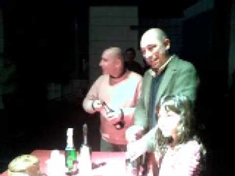 Tracy e Polpetta salutèscion - YouTube