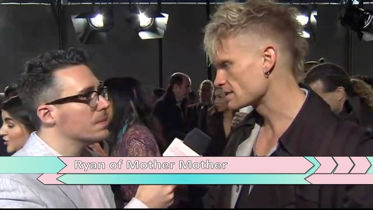 Ryan Guldemond on the Red Carpet at The 2018 JUNO Awards - YouTube