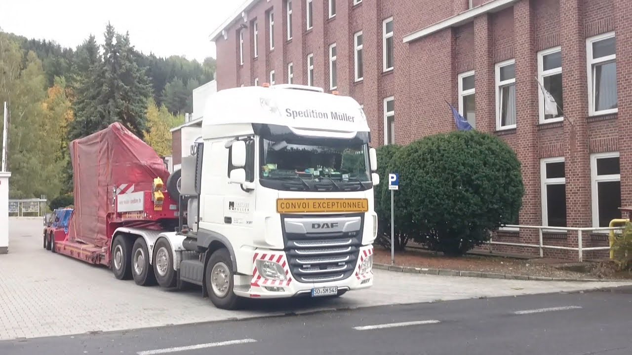 DAF XF 530 8x4 transport of the press unit - heavy transport - nadměrný ...