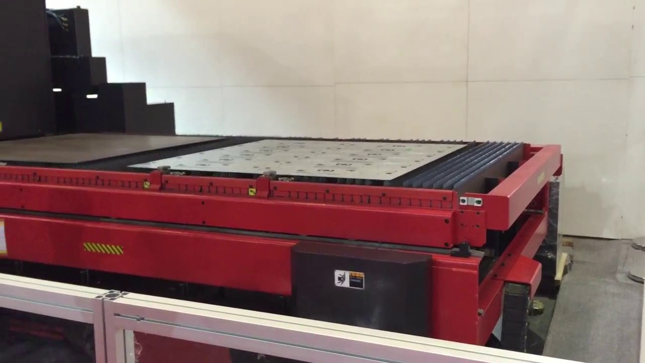 Auto Changable table working process of fiber laser cutting machine ...