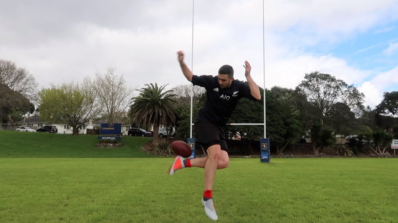 AMERICAN FOOTBALL NFL KICKING TRICK SHOTS | KIWI KICKER - YouTube