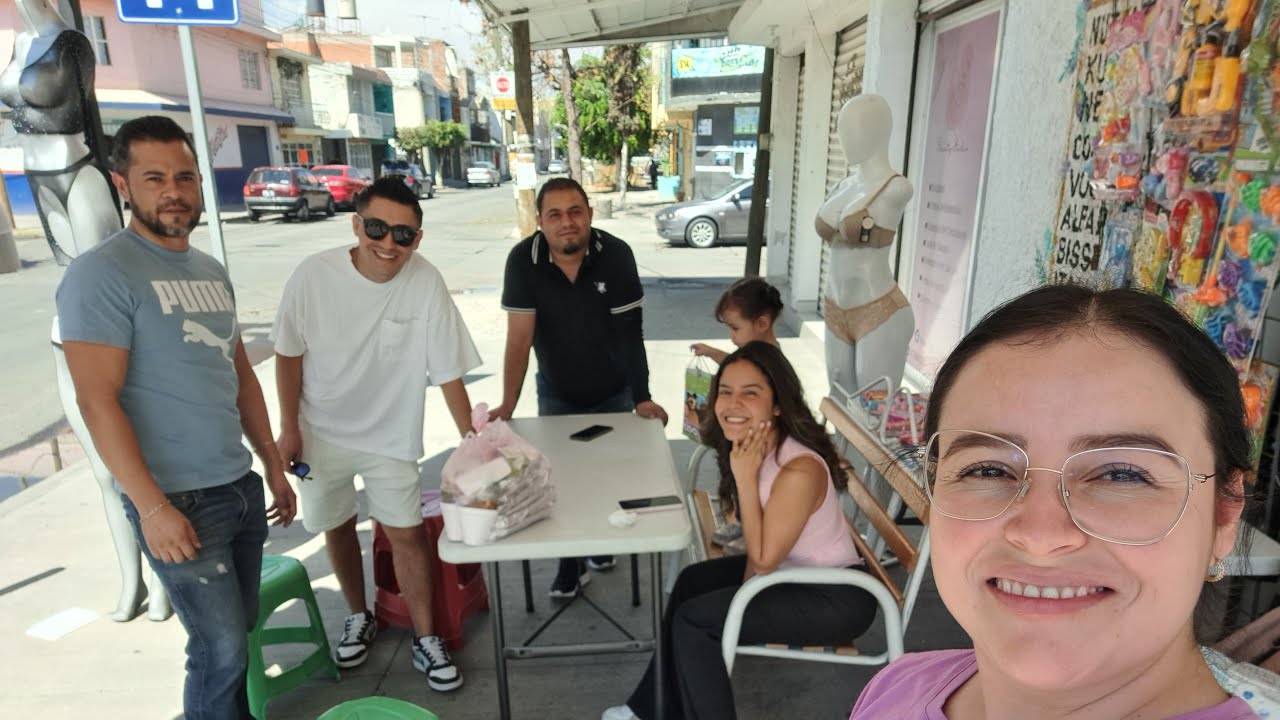 Desayuno de chavas - YouTube