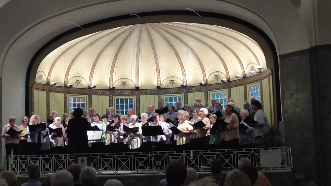 Abendglocken über der Rhön - YouTube