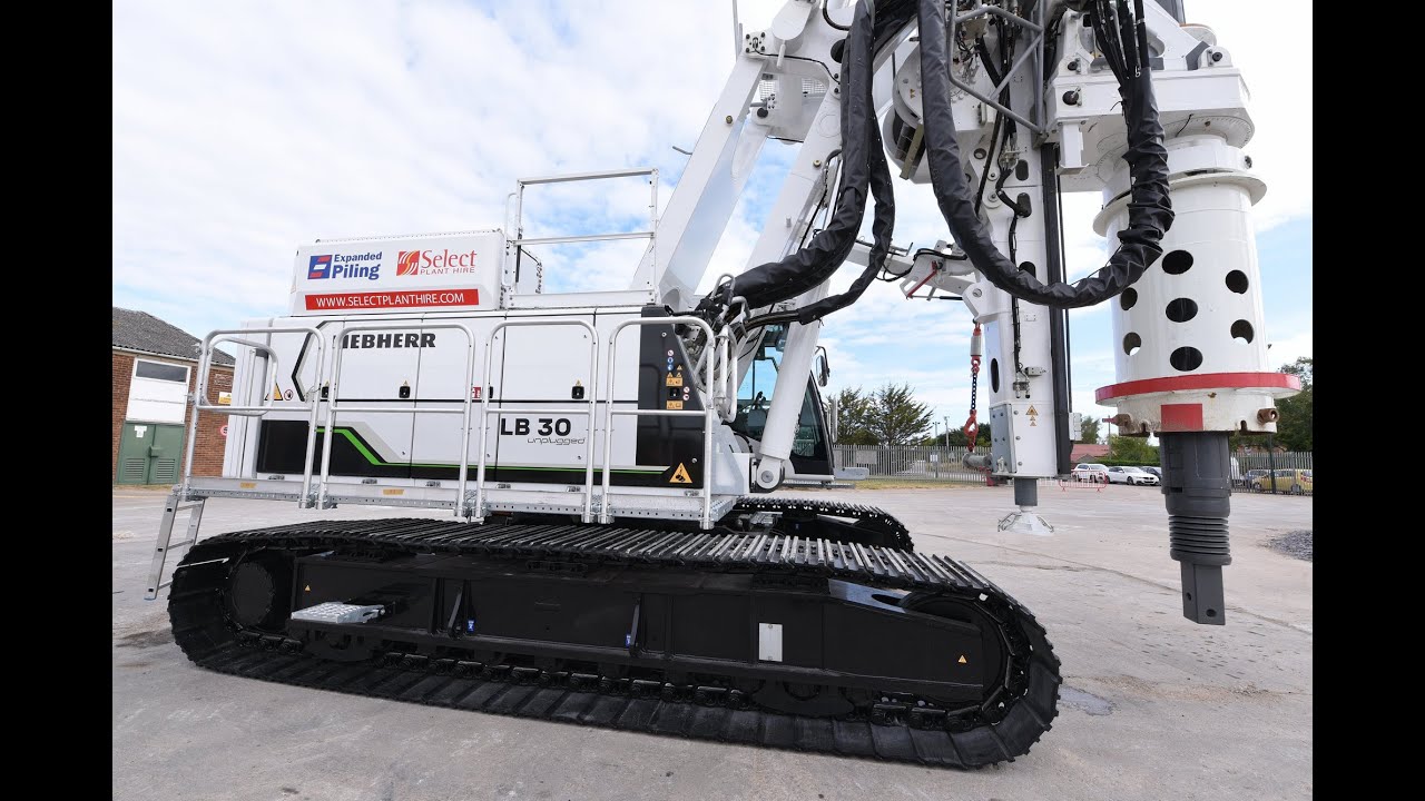 LB30 DRILLING RIG IN OPERATION - YouTube