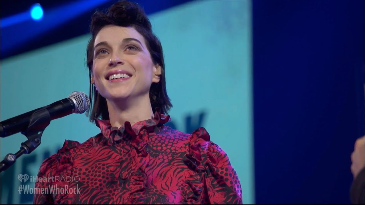 St. Vincent // Women Who Rock // Interview + Performance (2019) - YouTube