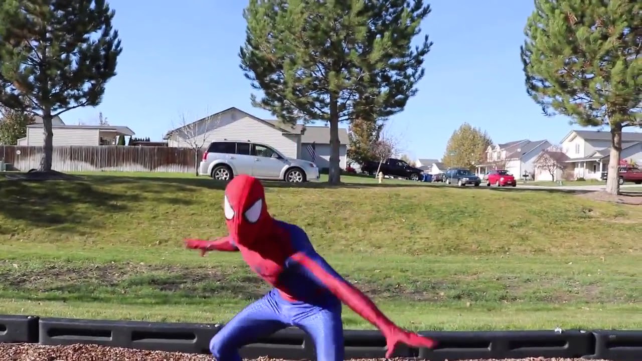 Spiderman vs Robin superhero battle in real life - YouTube
