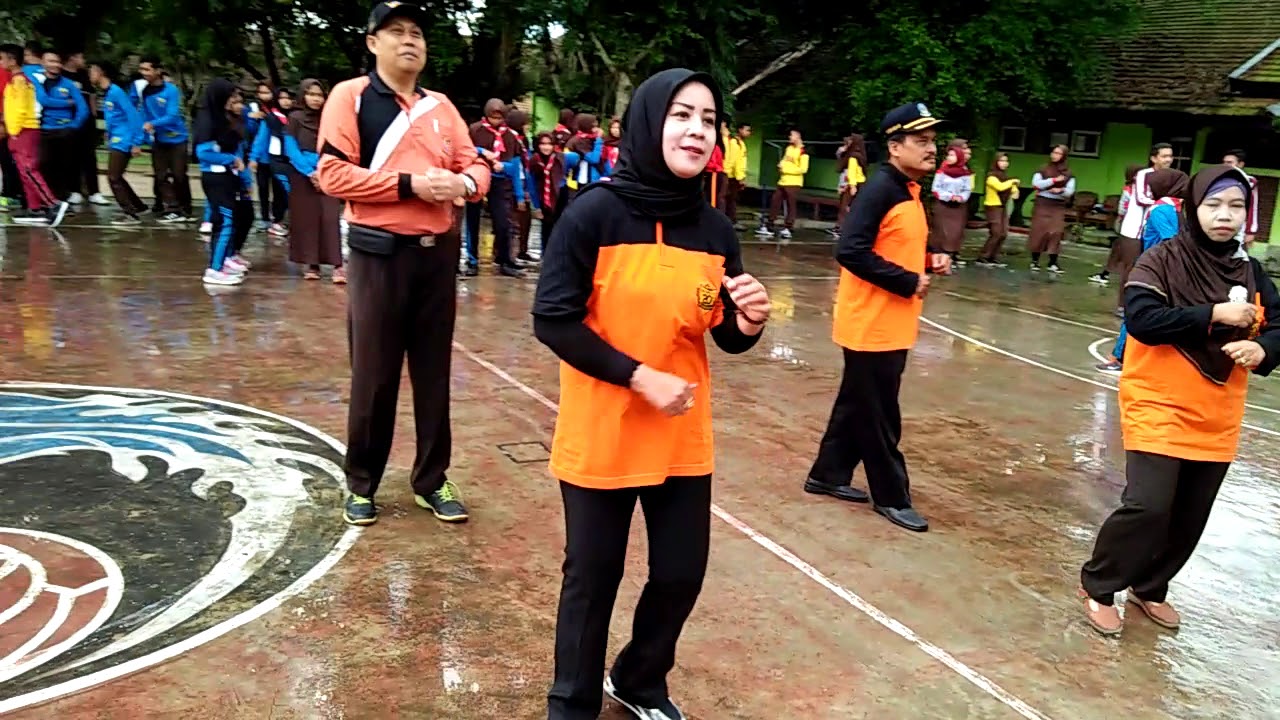 Senam Sehat - YouTube