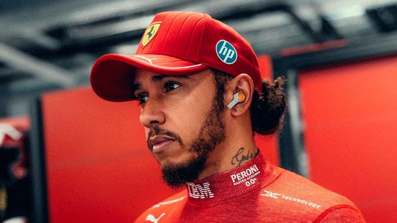¿QUÉ LE PASA A LEWIS HAMILTON? - YouTube