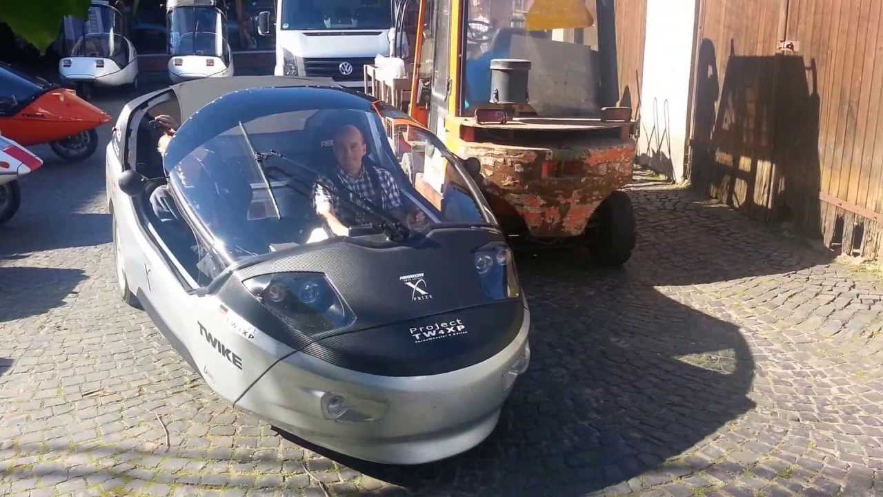 TWIKE 4 departing - YouTube