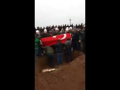 Şehit cenazesi tabutla defin edildi