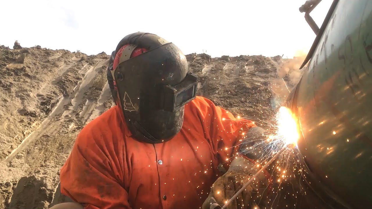 PIPELINE WELDING - 20 Inch Road Bore Tie In - YouTube
