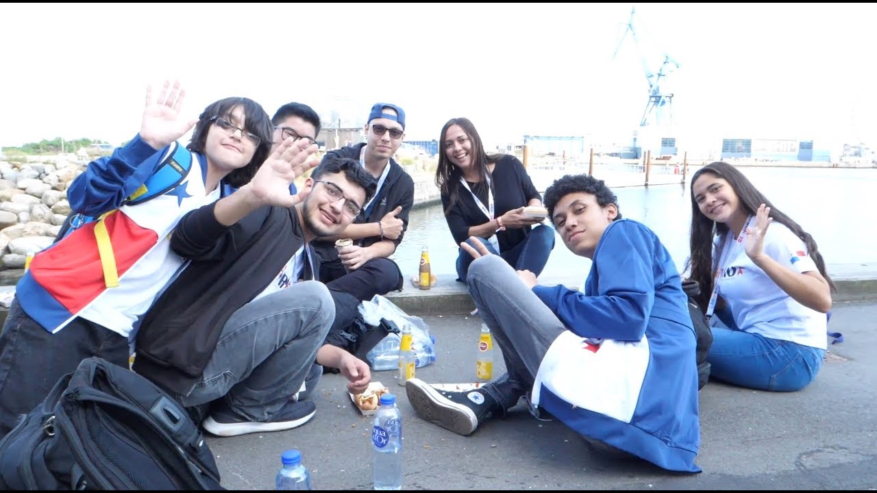 Fun with robotics at friendship competition in Aarhus, Denmark - YouTube