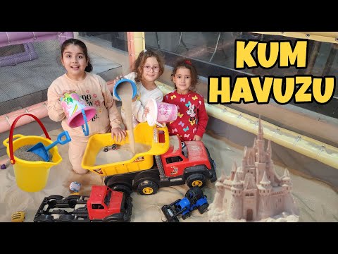 BAHAR BANU ALYA VE ZEYNEP İLE KUM HAVUZUNA GİTTİK !! 