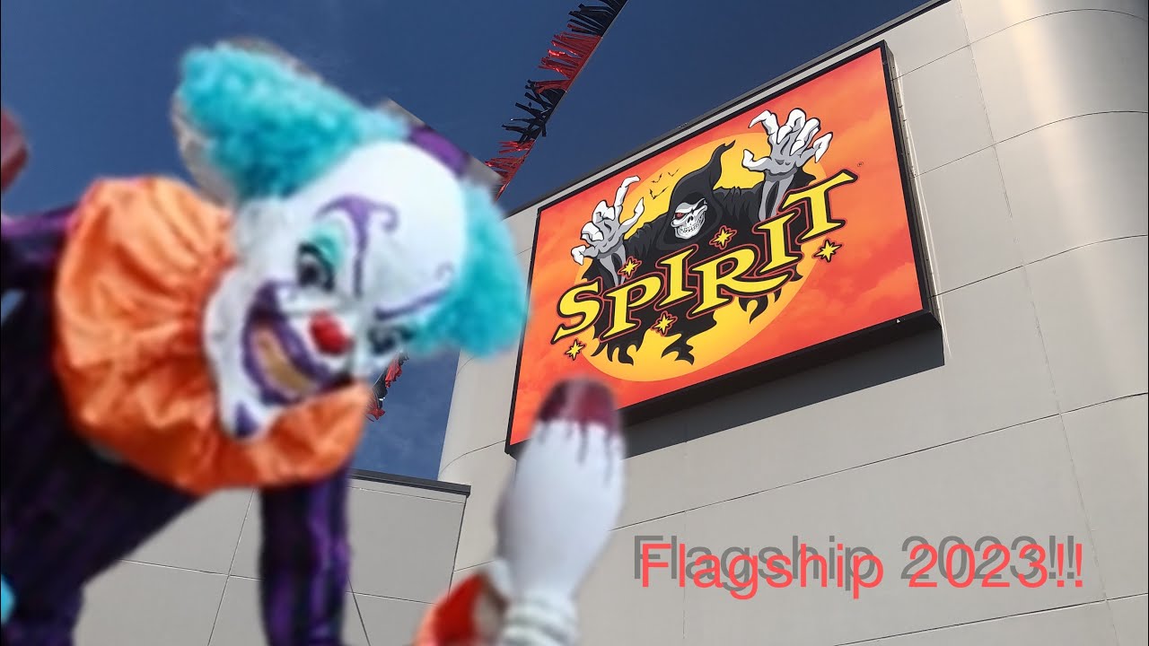 SPIRIT HALLOWEEN FLAGSHIP 2023 STORE TOUR!!! - YouTube