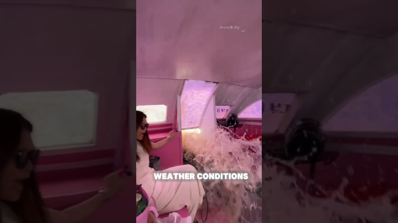 Speed boat hit by waves #waves #speedboat - YouTube