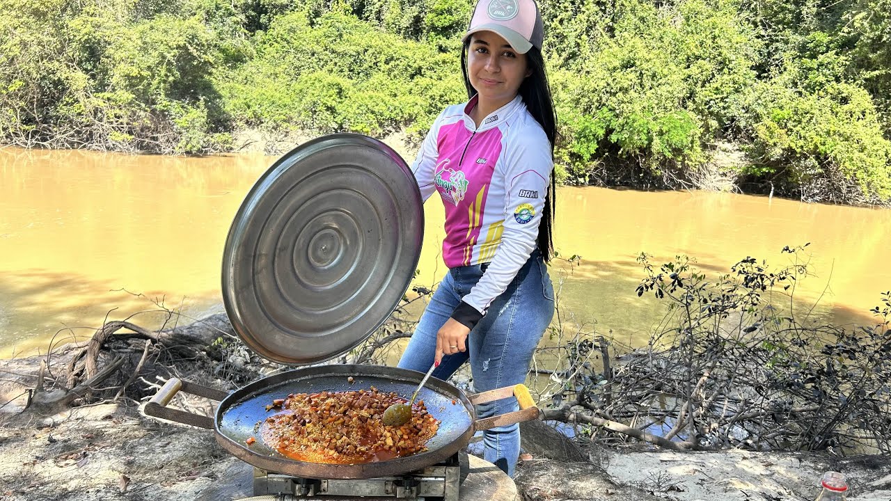 Arroz Carreteiro na beira do Rio. - YouTube