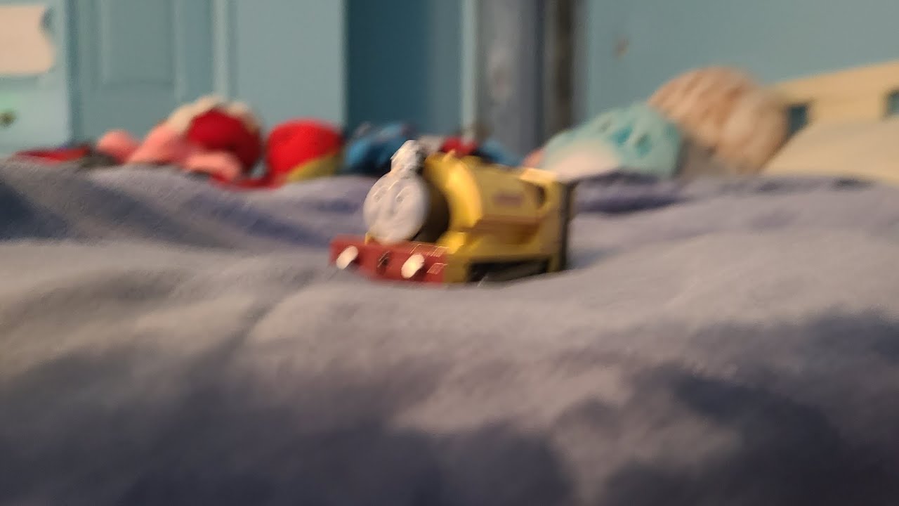 Thomas store finds ep 17 engine in the hills - YouTube