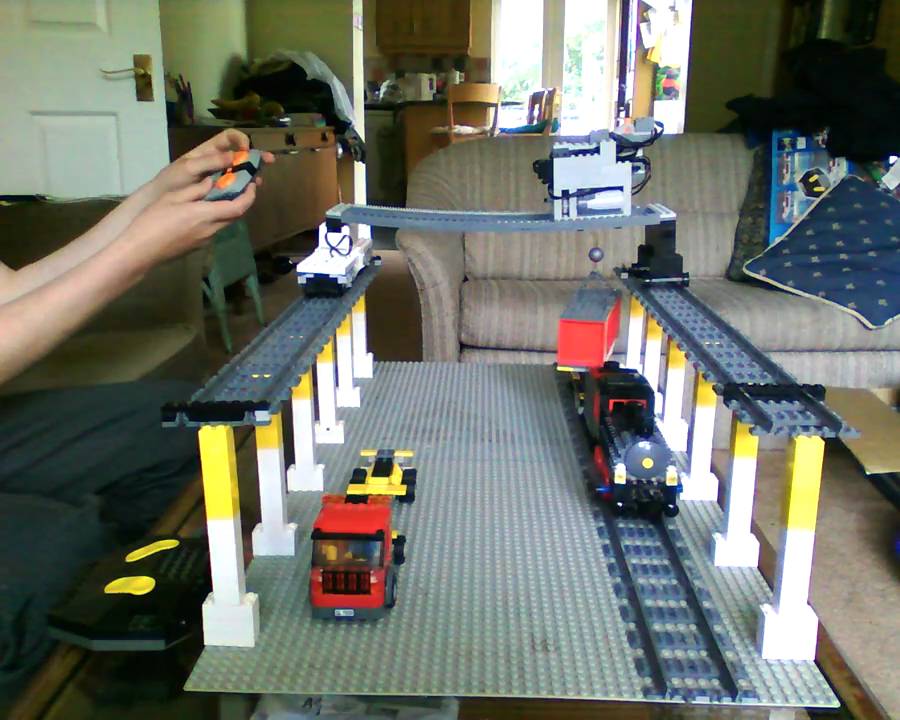 lego gantry crane - YouTube