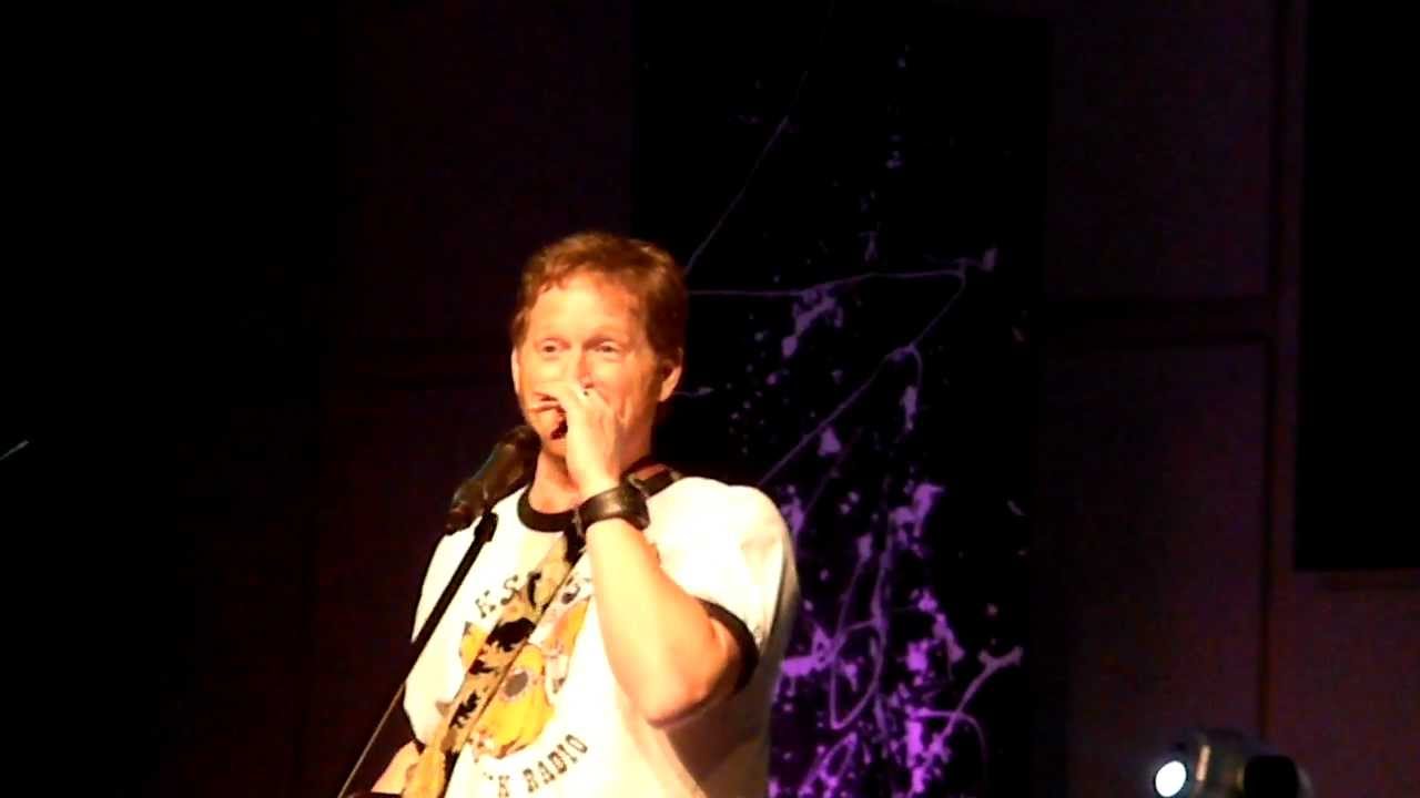 Tim Hawkins on kids and money - YouTube