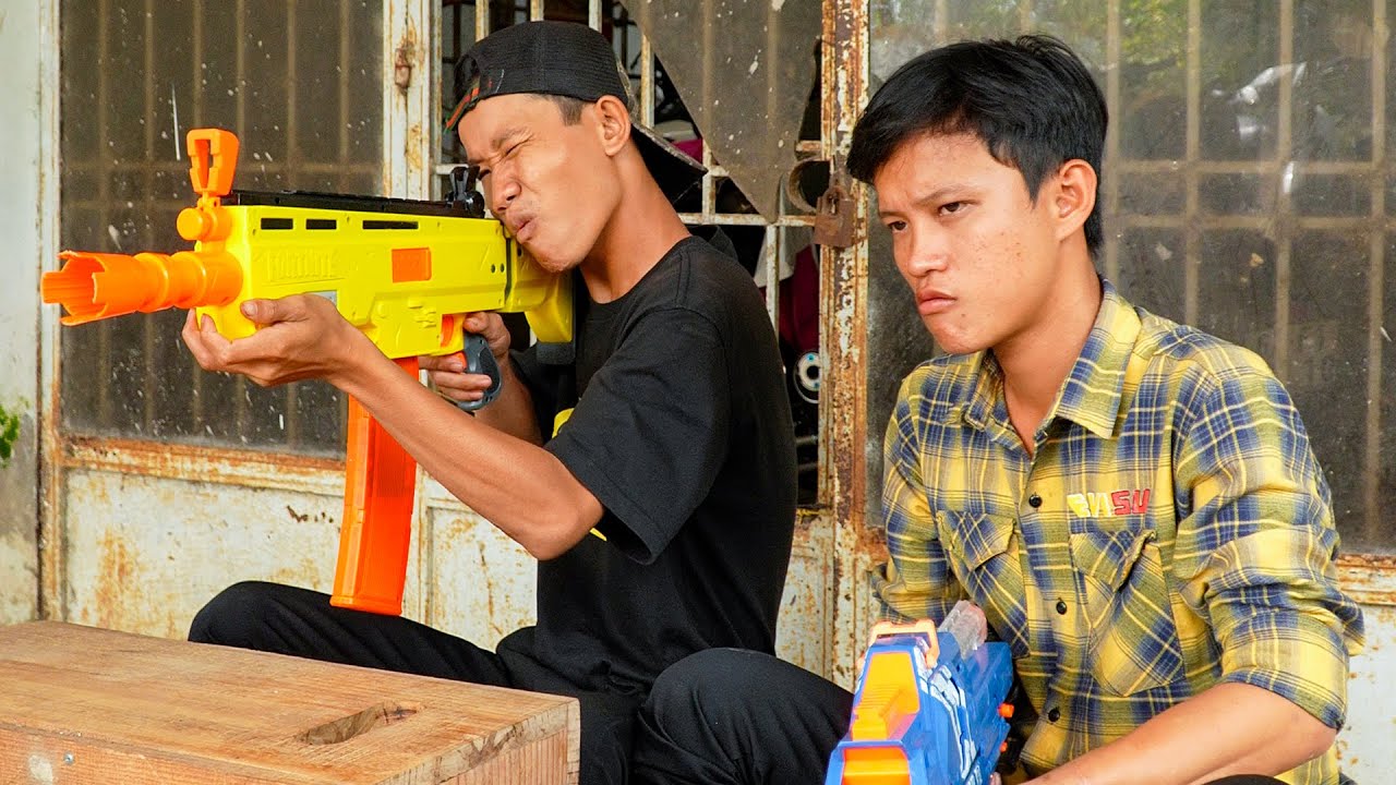 NERF WAR TANK BATTLE SHORTS - YouTube