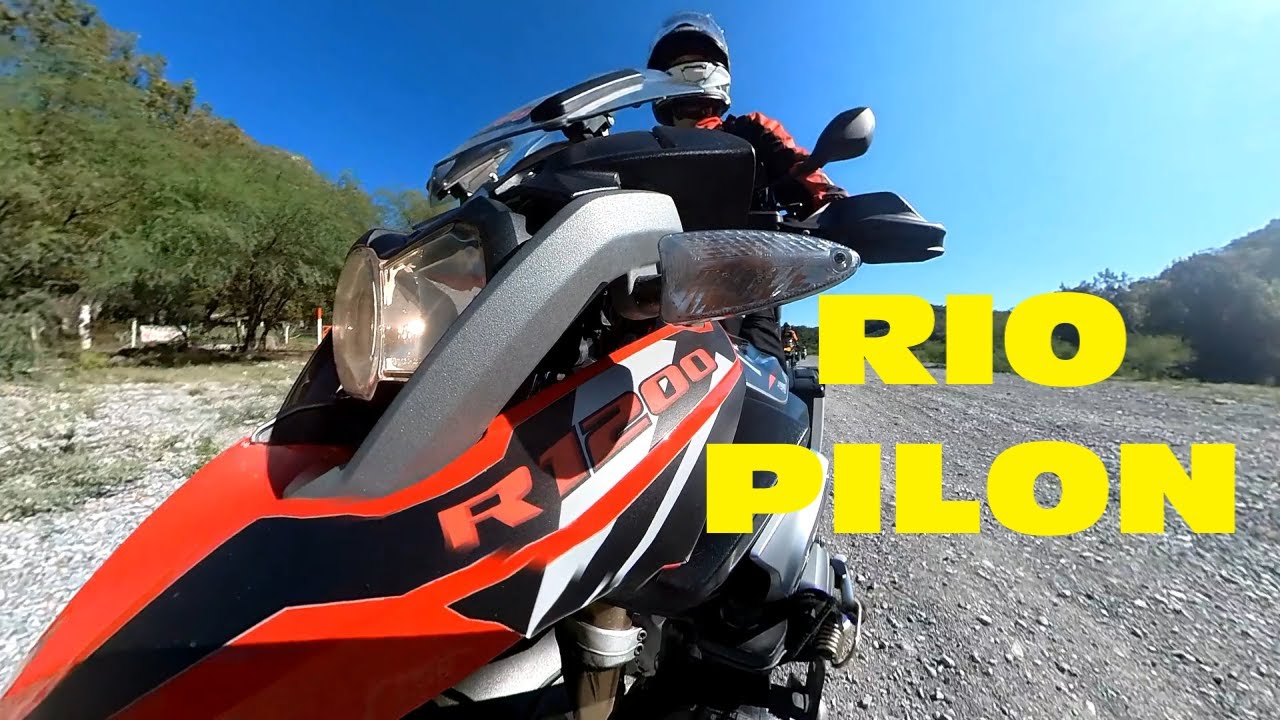 Rodando al rio Pilón sobre el lecho del rio | Solo música y moto | # ...