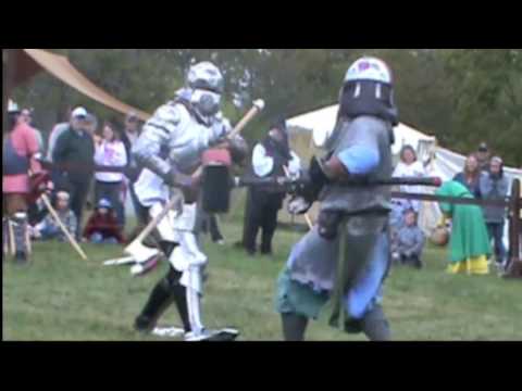 Heavy Armour Fighting - YouTube
