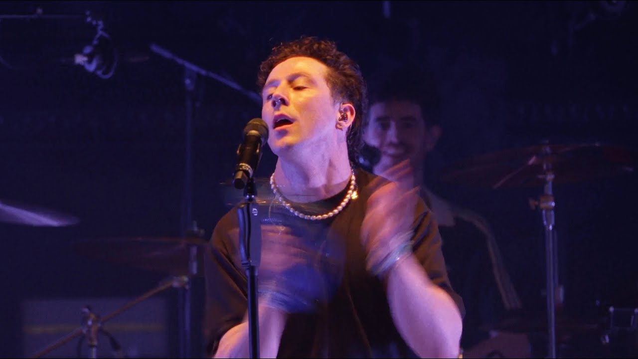 Moncrieff - Shangri-La (Live at King John's Castle) - YouTube