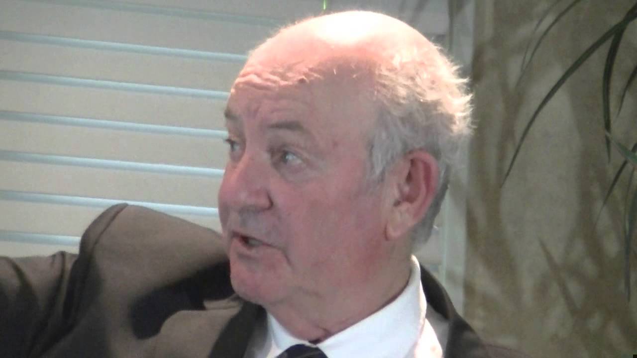 Telling stories after school. The Travers family. - YouTube