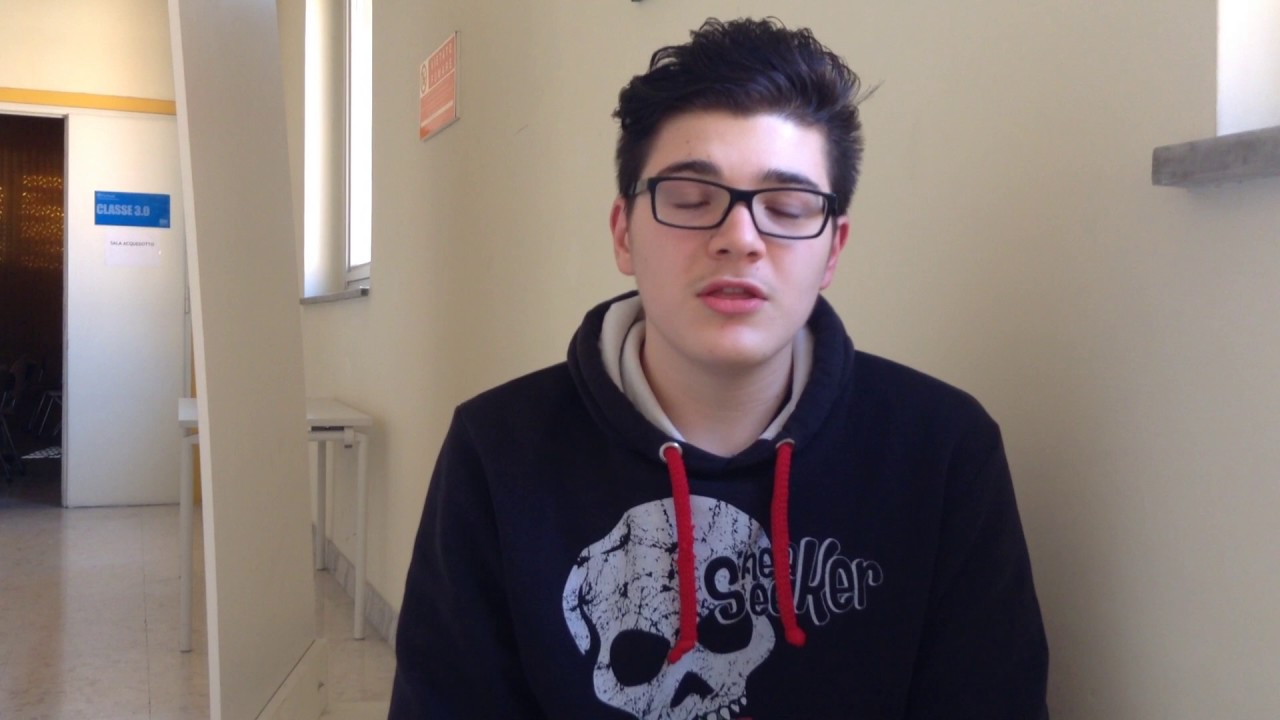 #IoTAcceleration con MediClock, il progetto del Rosatelli - YouTube