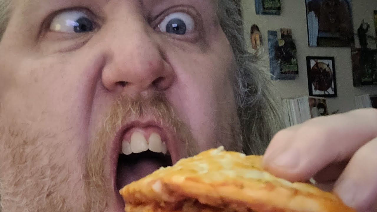 Dinner with Mudbutt Jones #mudbuttjones - YouTube