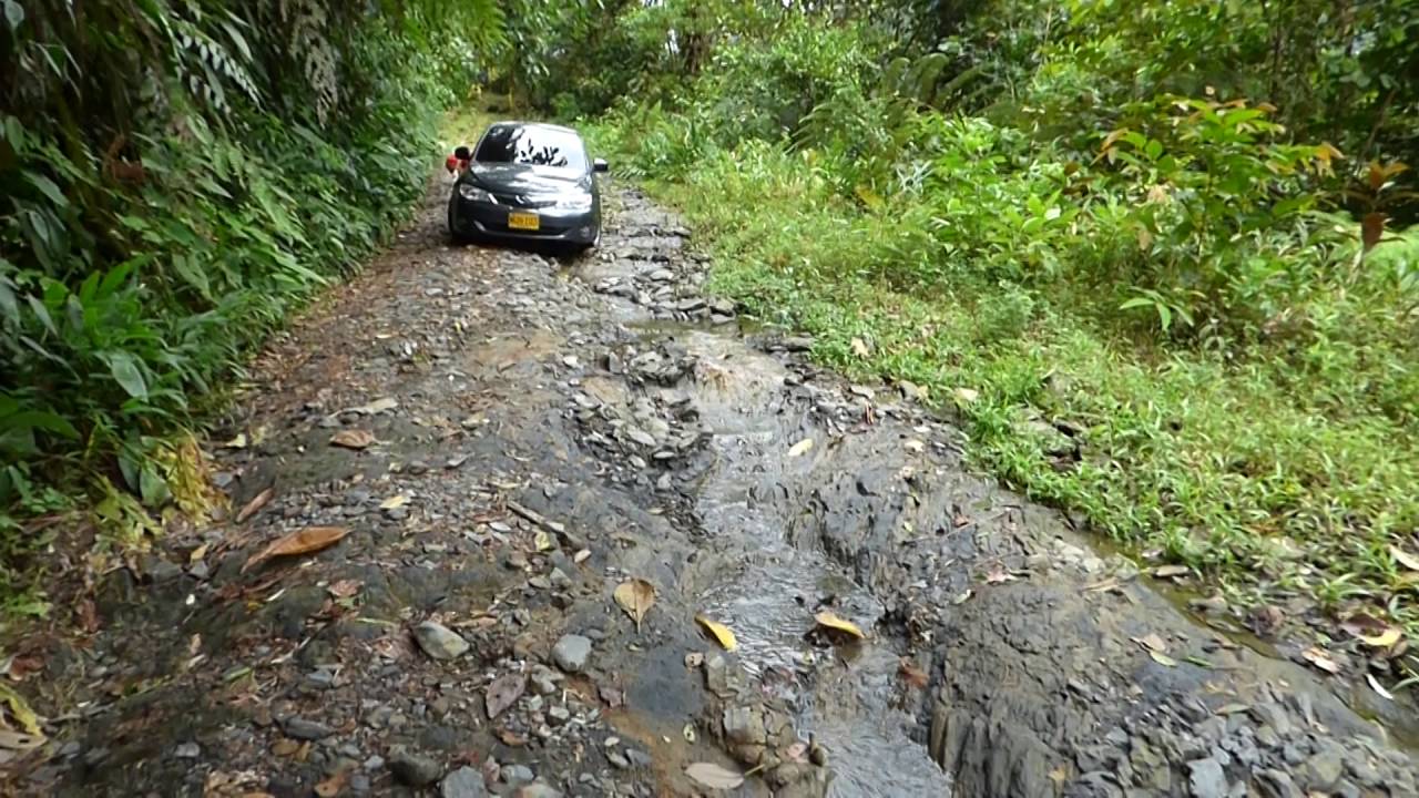 Subaru impreza off road colombia - YouTube