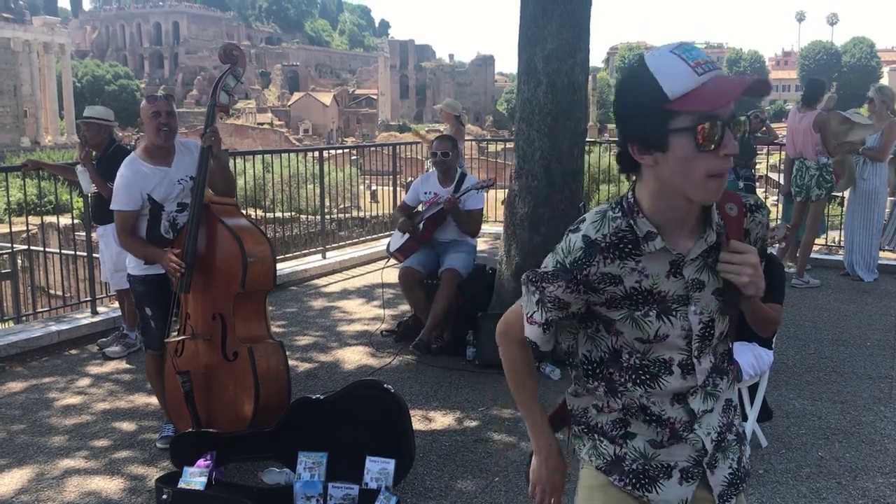 "O sole mio" - Buskers in Rome.2018 - YouTube