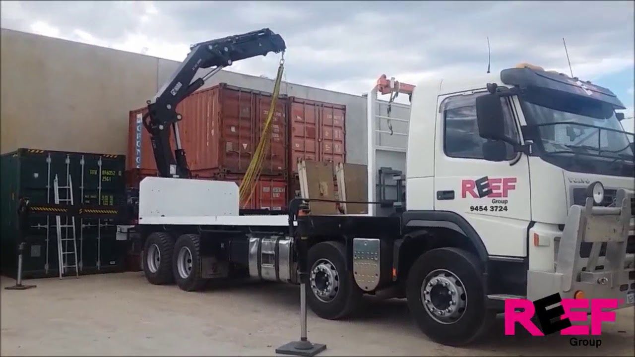 Reef Group Hiab Loading of Sea Container - YouTube
