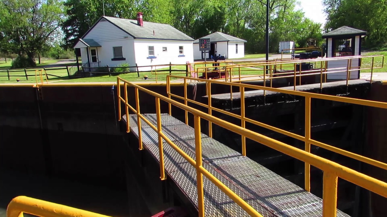 Barge Canal Lock 19; Schuyler, New York - YouTube