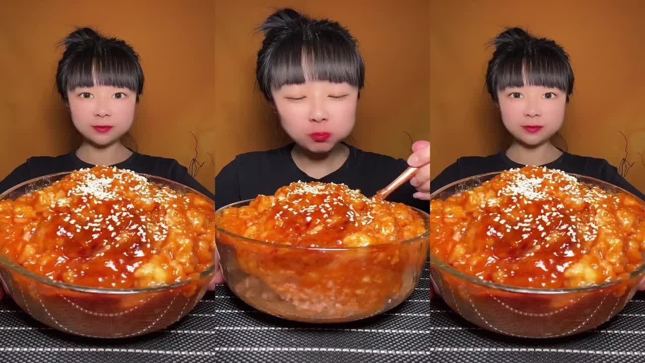 ASMR MUKBANG | Spicy Noodles, Soft Boil Egg & Cheesy Rice Cakes ...