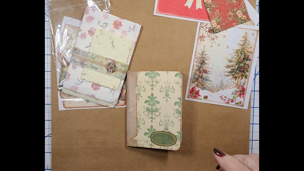 Create with Me - Quick and Easy Little Mini Journals for - Stocking Stuffers! 🎄🧑🏼‍🎄🎄 - YouTube