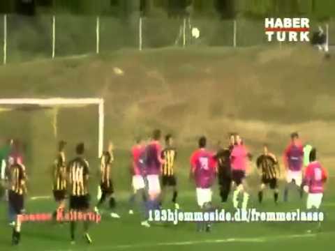 Kaleciden Müthiş Rövaşata ve Gol - Reverse Shot and Score By The Goal Keeper