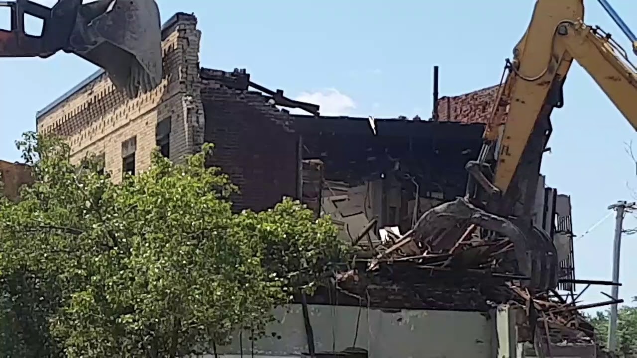 Orr Building demolition - June 21, 2018 - YouTube