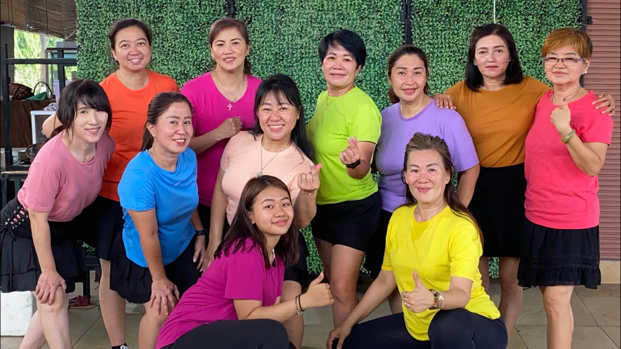 Beautiful Sunday Line Dance (YLD) - YouTube