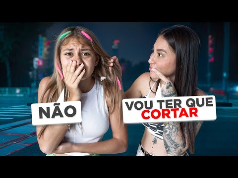 MINHA MÃE FICOU MUITO BRAVA ! GRUDOU CHICLETES ! - BIANKA