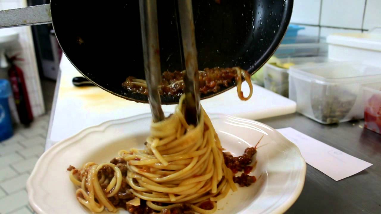 Spaghetti - YouTube