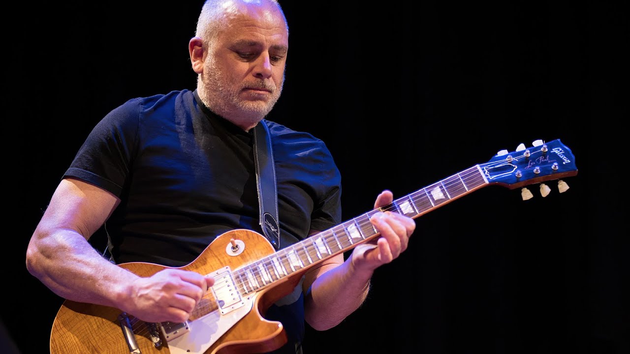 Guitar Teacher Reveals 12 Bar Blues With Expensive Chords & Scale ...