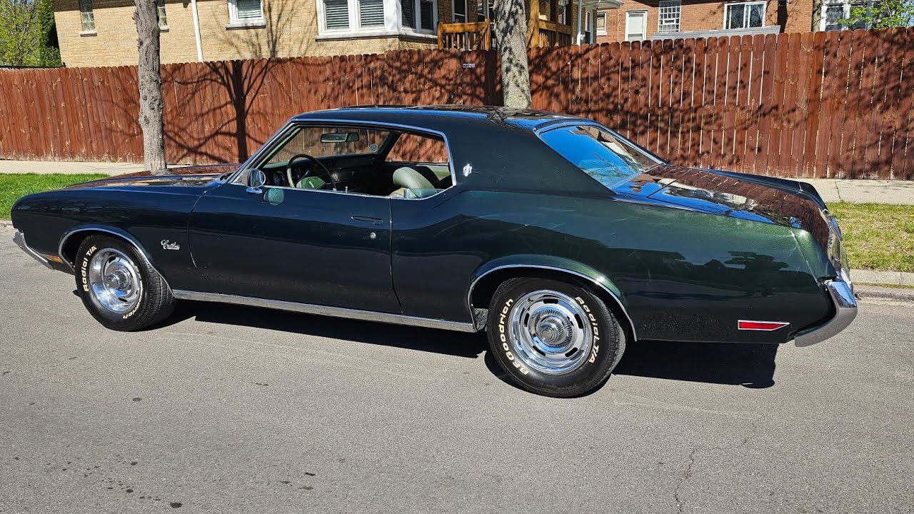 1972 CUTLASS AKA GREEN MONEY 🤢 WITH THAT 3 STAGE ROOF FOR SALE - YouTube