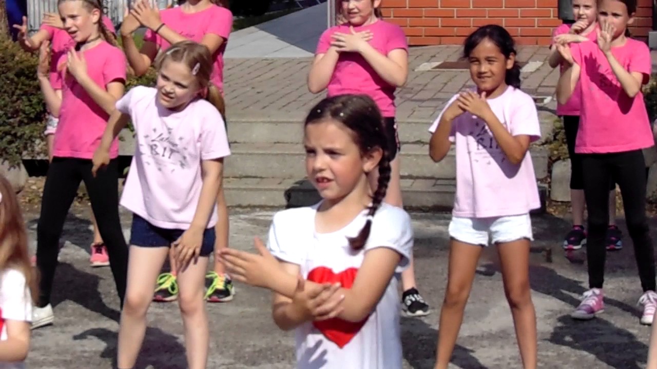 latino bit medvode - YouTube